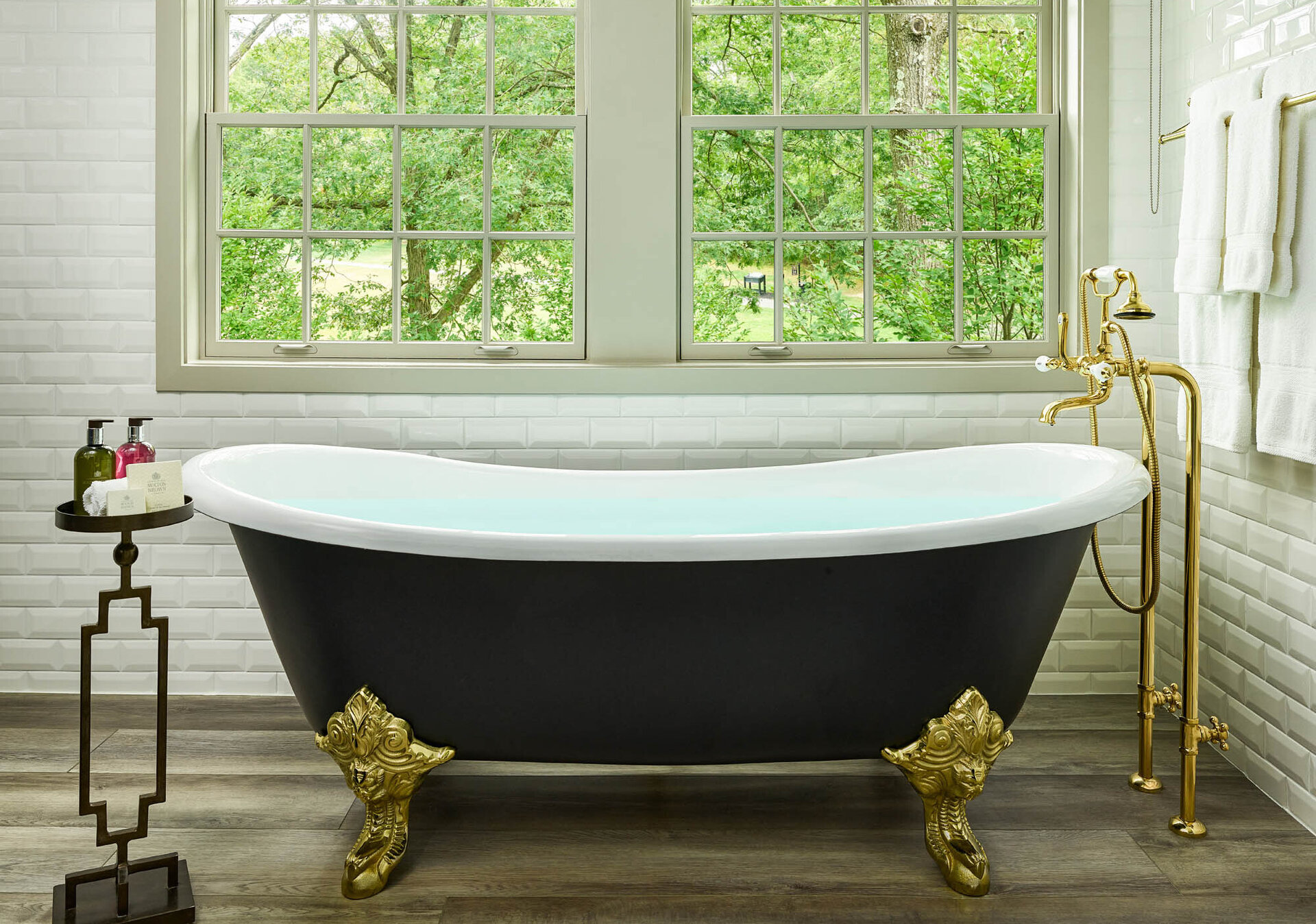 Spacious Hotel Rooms & Suites near Penn State | Carnegie House