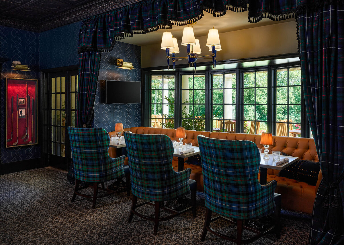 Stonehouse Pub Near Penn State | Carnegie House